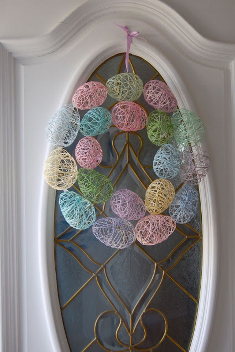 14 DIY Easter Wreaths to Make This Spring - Homemade Easter Door Wreath ...
